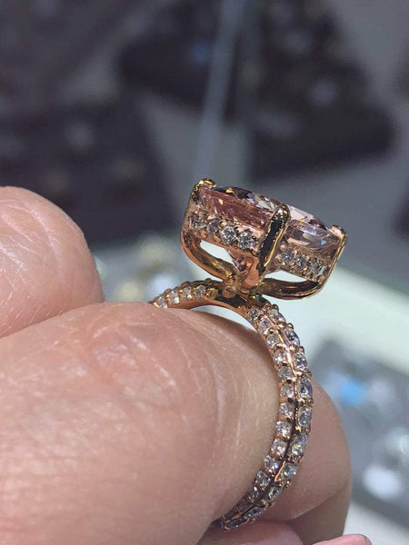 14k Oval Morganite Engagement Ring – David's House of Diamonds